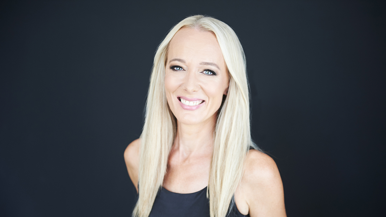 Karyn_Gordon-Jan2018-1 - The Spotlight Agency